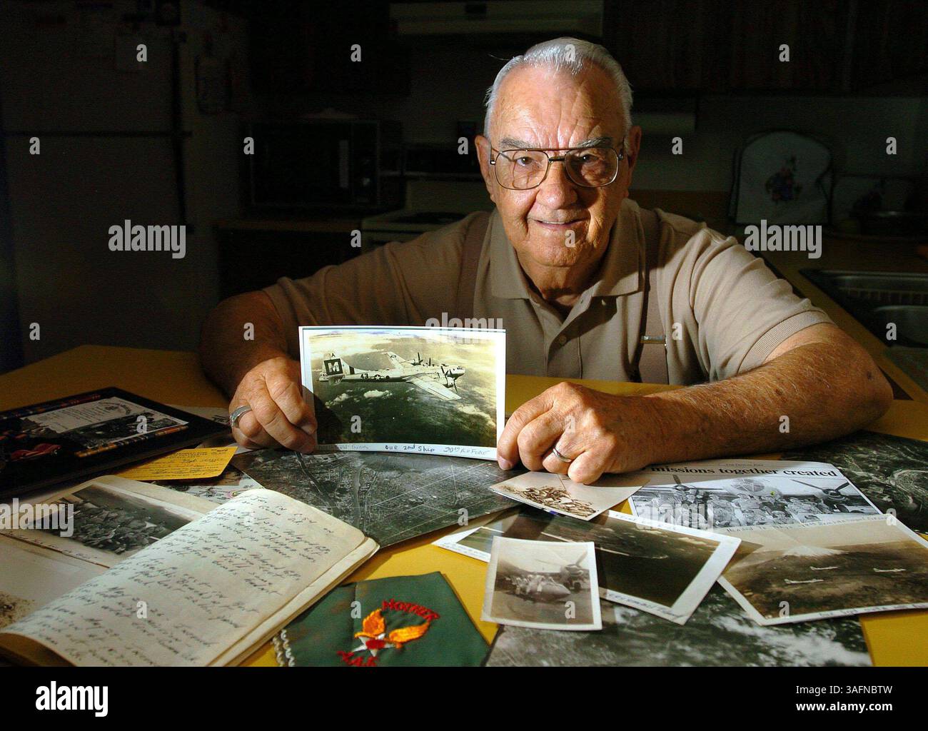CAPTION: PHOTO 1/3 : [03/18/2005 - ZEPHYRHILLS].World War Two veteran ...