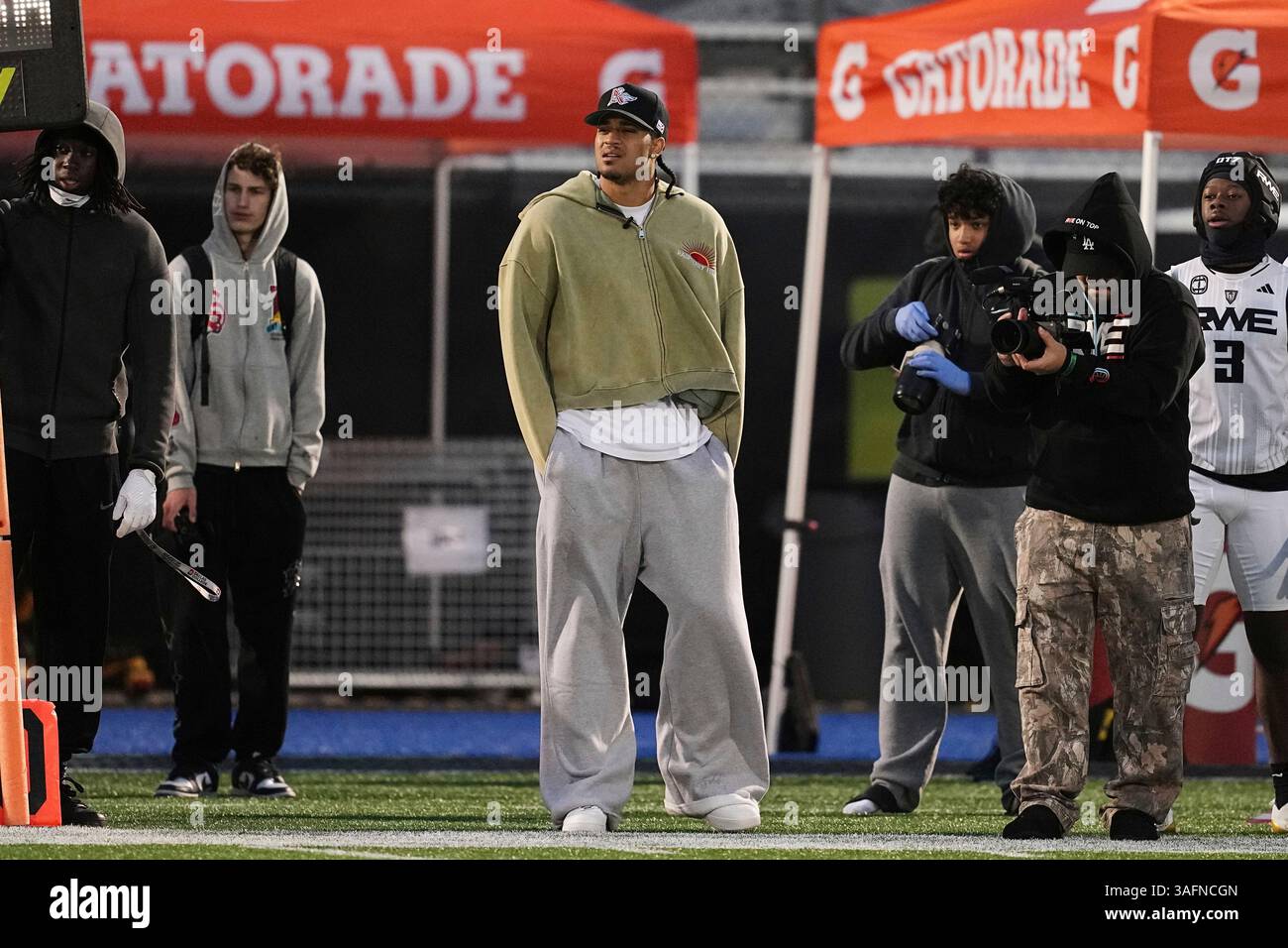 Social media influencer Cam Wilder watches RWE play Cold Hearts during ...