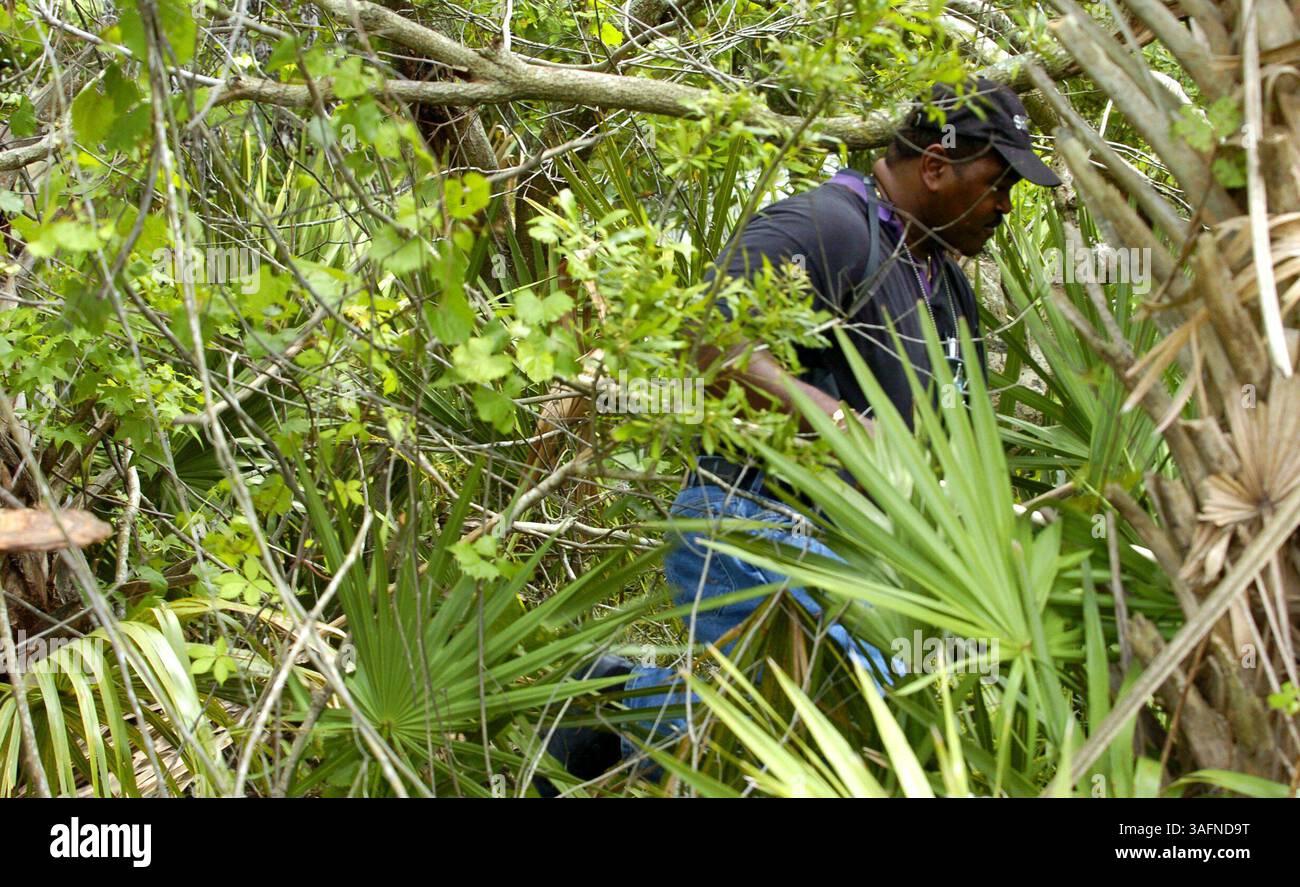 CAPTION: (4/12/2005) (DATELINE: Ruskin ) .(Deliver to Tampa Desk ...