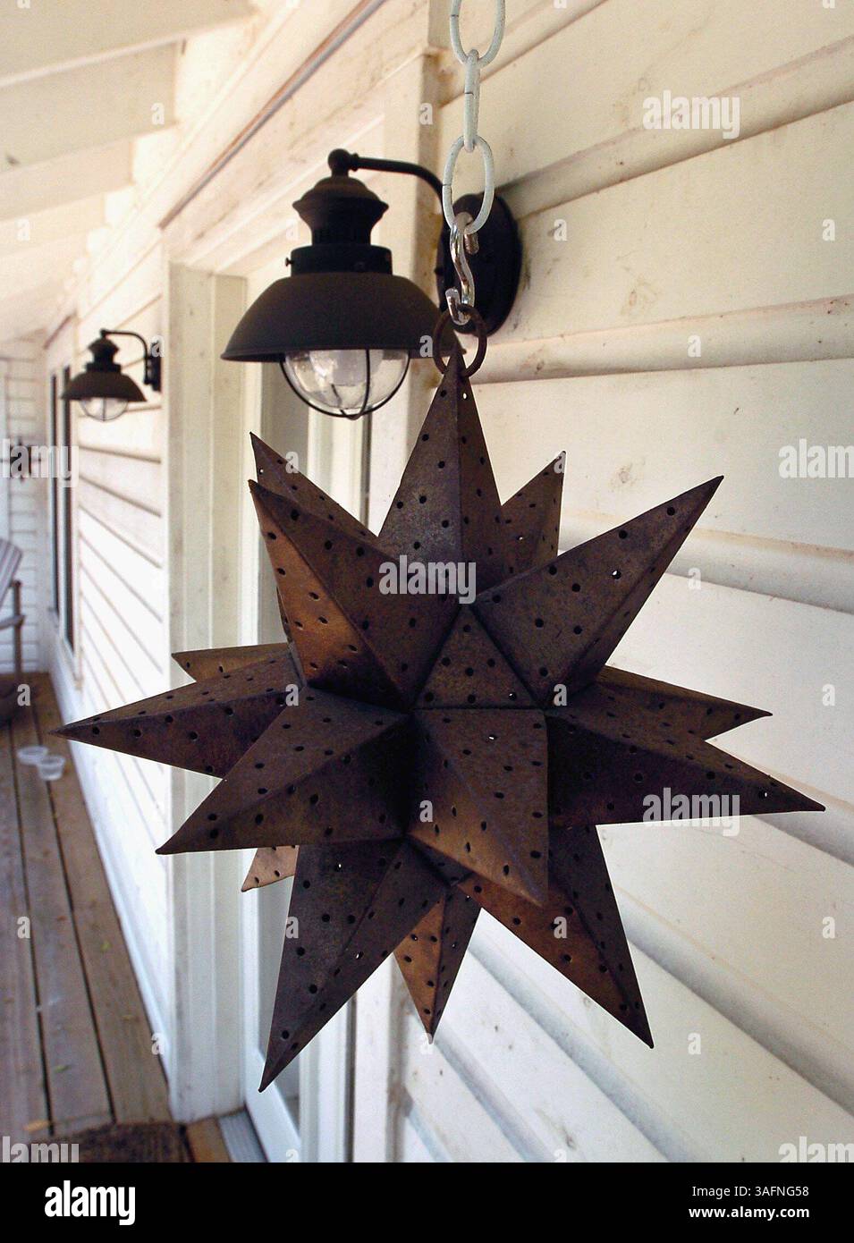 CAPTION: (05/18/2005, (Tampa, FL) - Ornate items like this candle ...