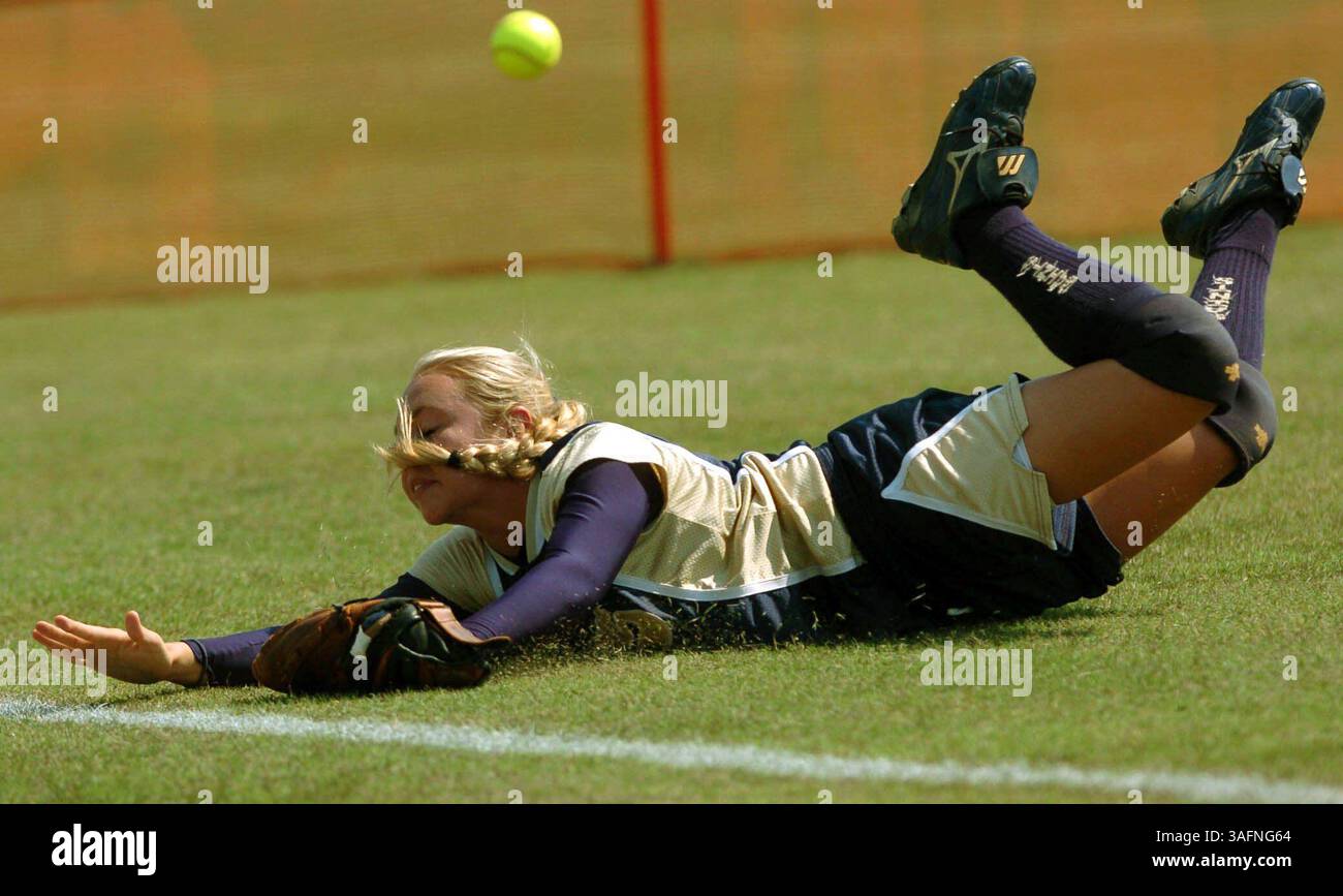 Caption: (Friday, 05/20/2005 Tampa) Summit Christian's Taylor Puska ...