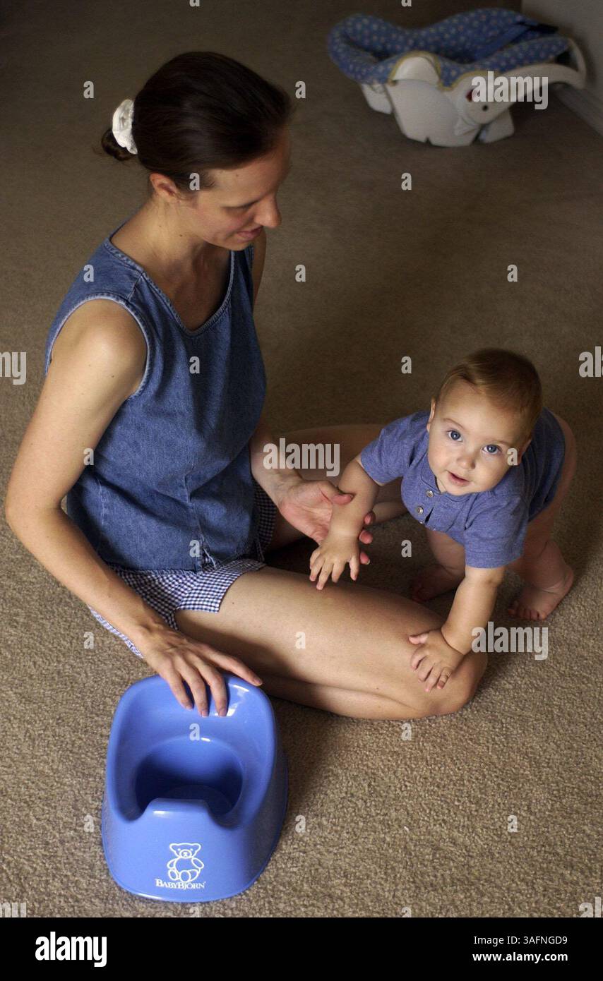 Group babies potty hi-res stock photography and images - Alamy