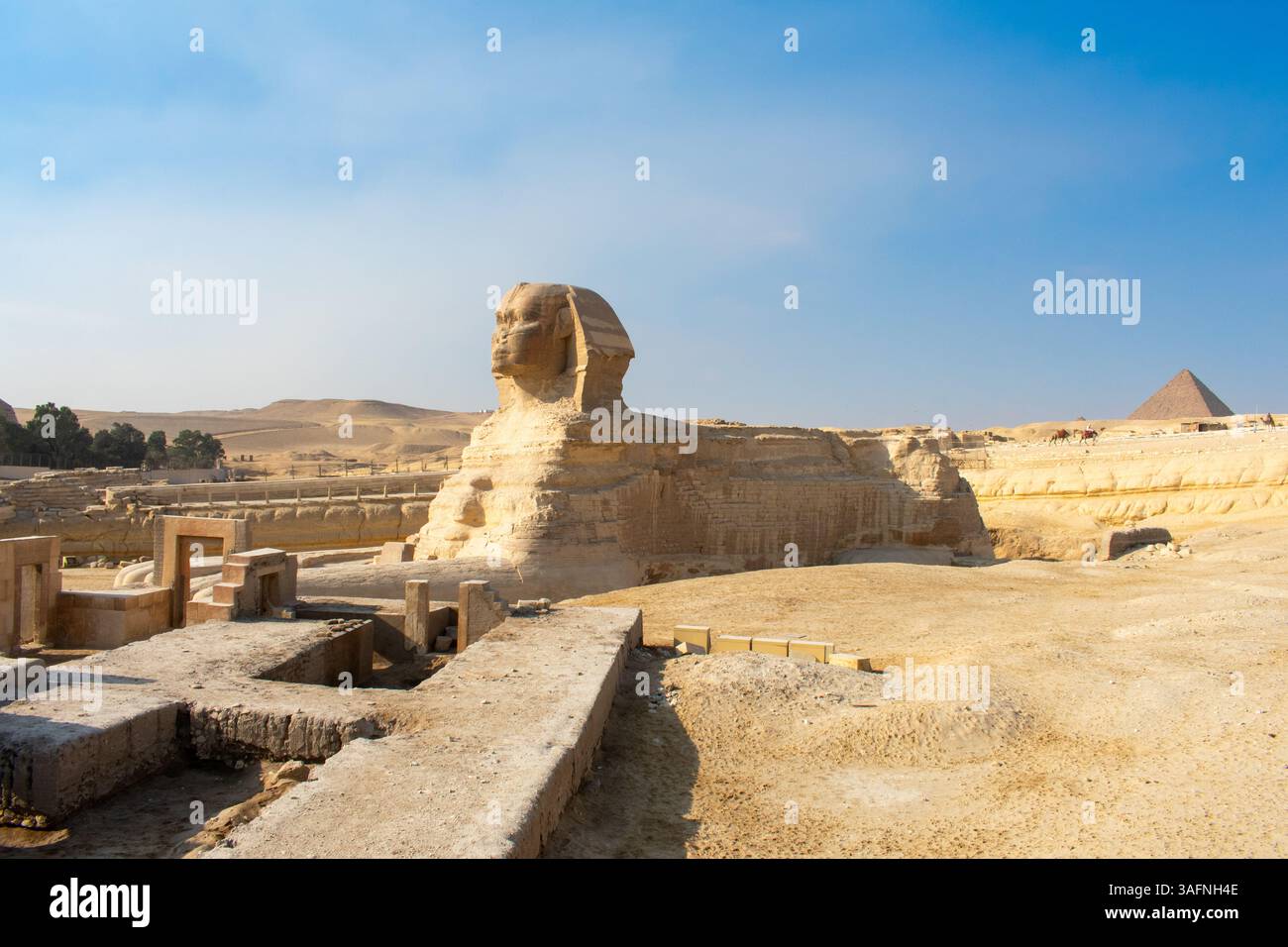 Great Sphinx and Great Pyramid of Cheops, Cairo, Egypt. Ancient statue ...