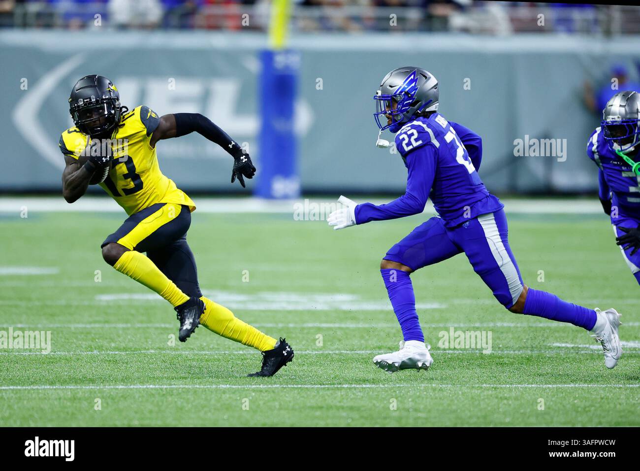 ST. LOUIS, MO - APRIL 06: San Antonio Brahmas wide receiver Jontre ...