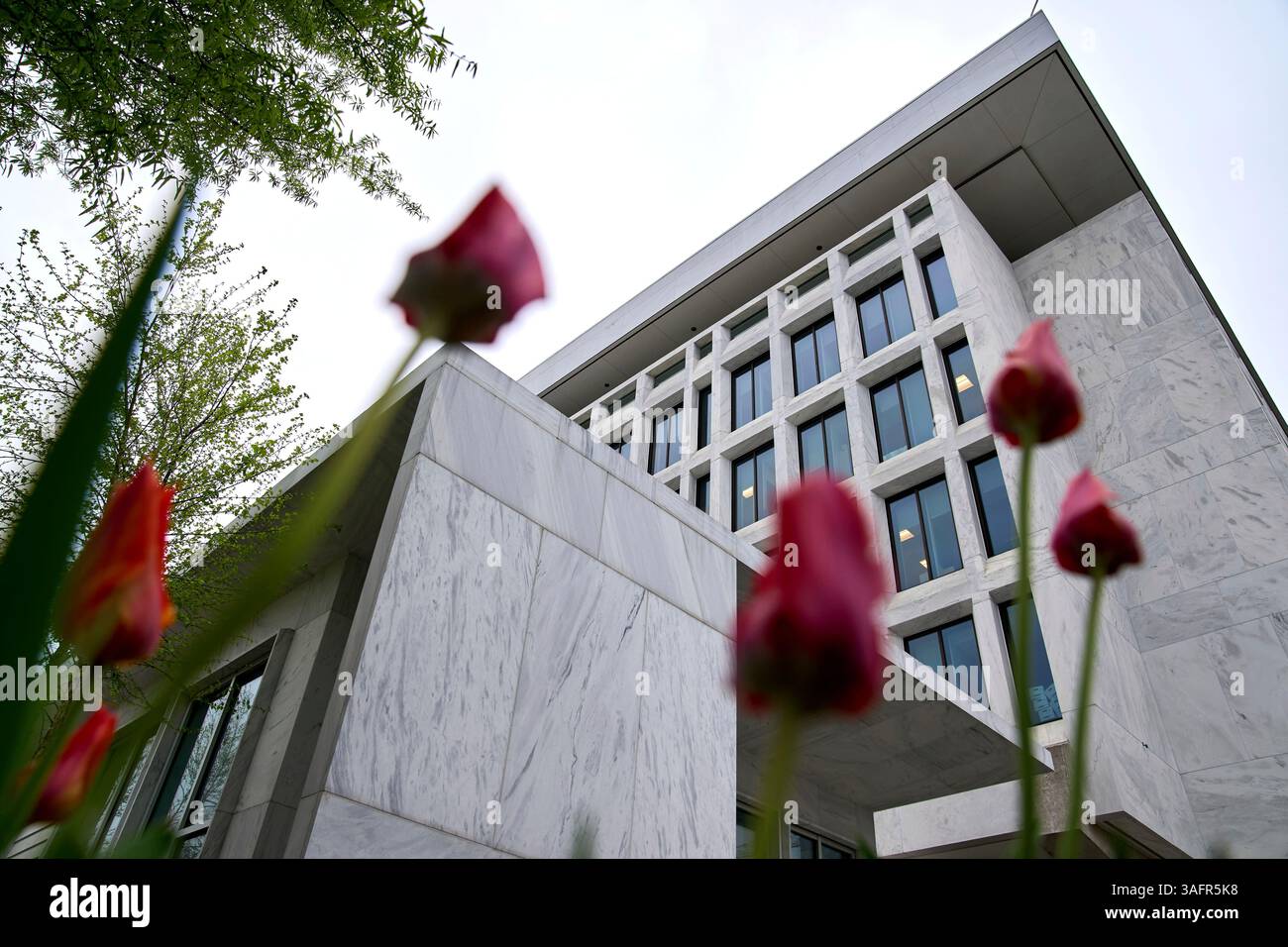 The William McChesney Martin Jr. building, which houses the Board of ...