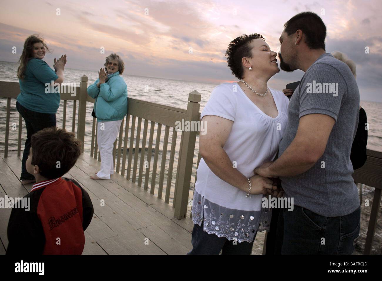 CAPTION: (1/05/06 Pine Island) Bethany Sherlock and husband Greg ...
