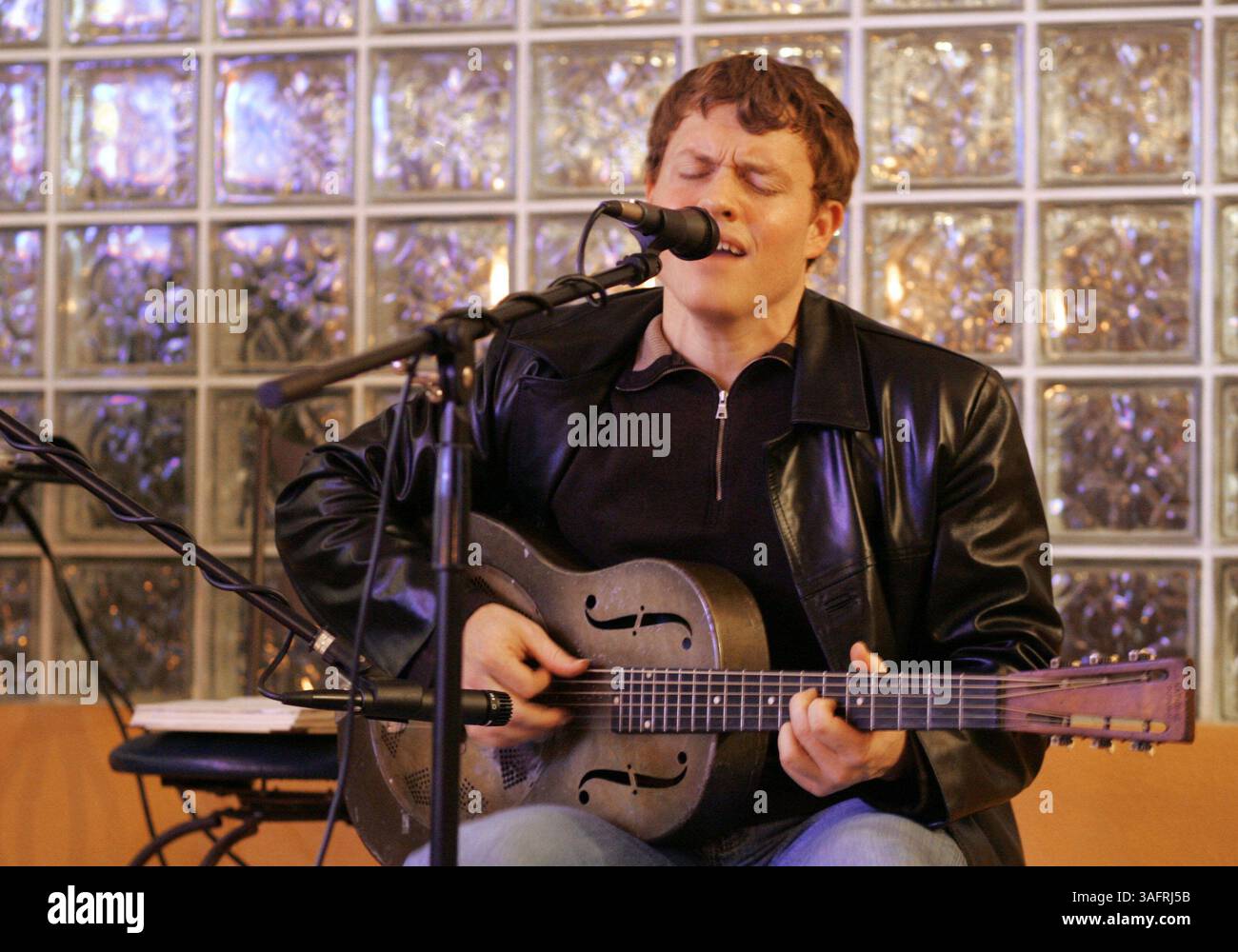 Public resonator hi-res stock photography and images - Alamy