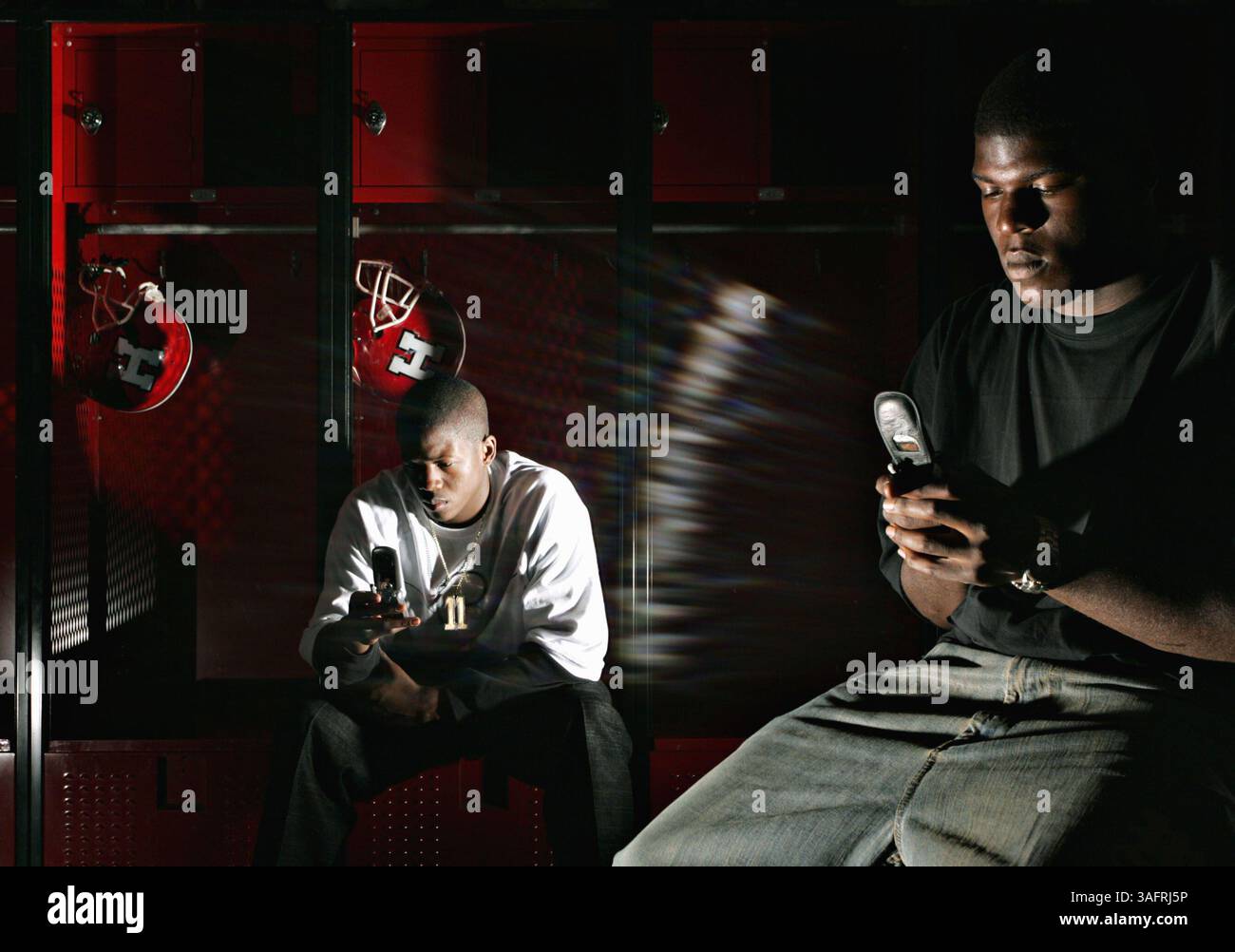 CAPTION: (TAMPA -- 12/02/2005) Hillsborough High School defensive ...