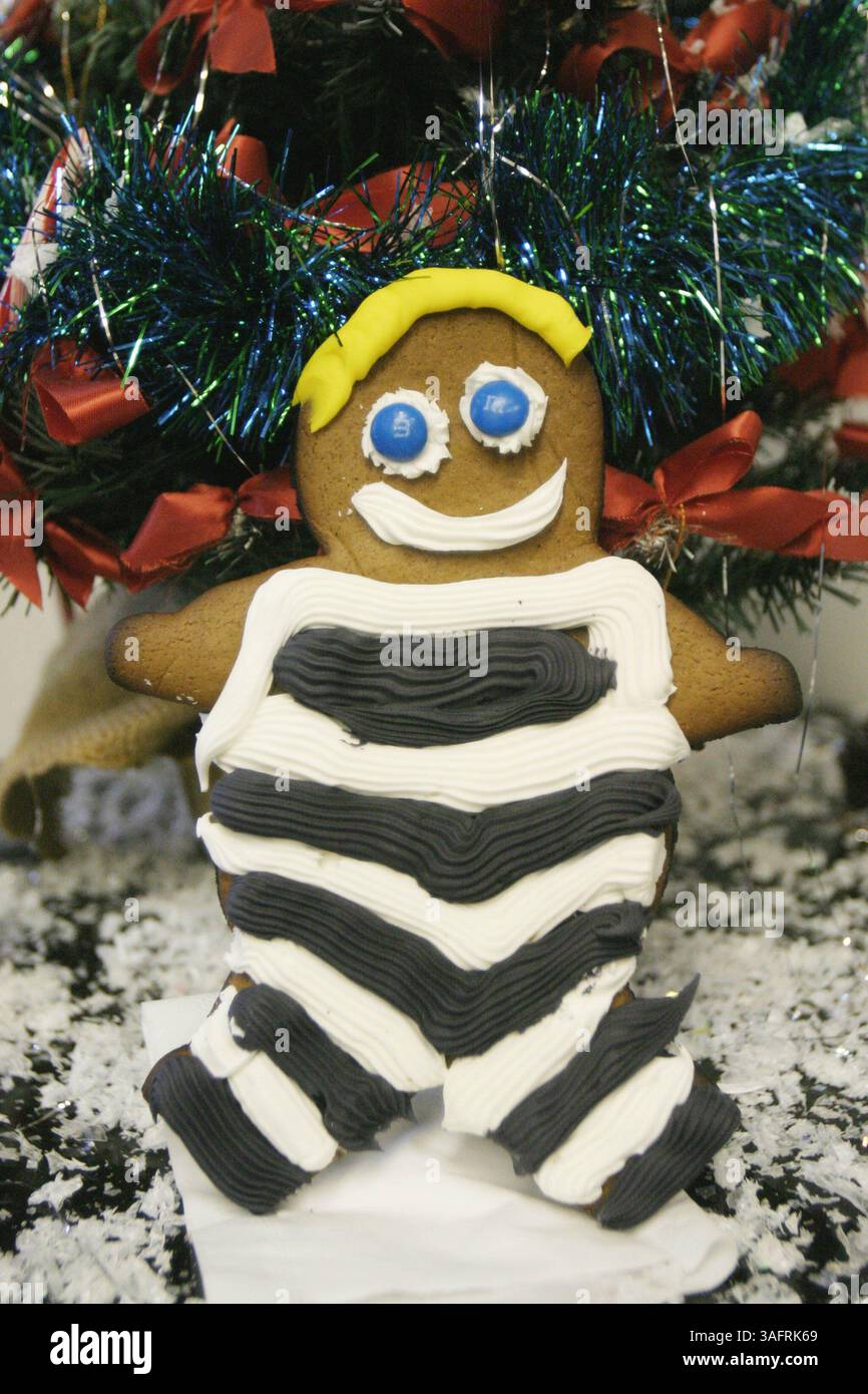 Inmate uniforms hi-res stock photography and images - Alamy