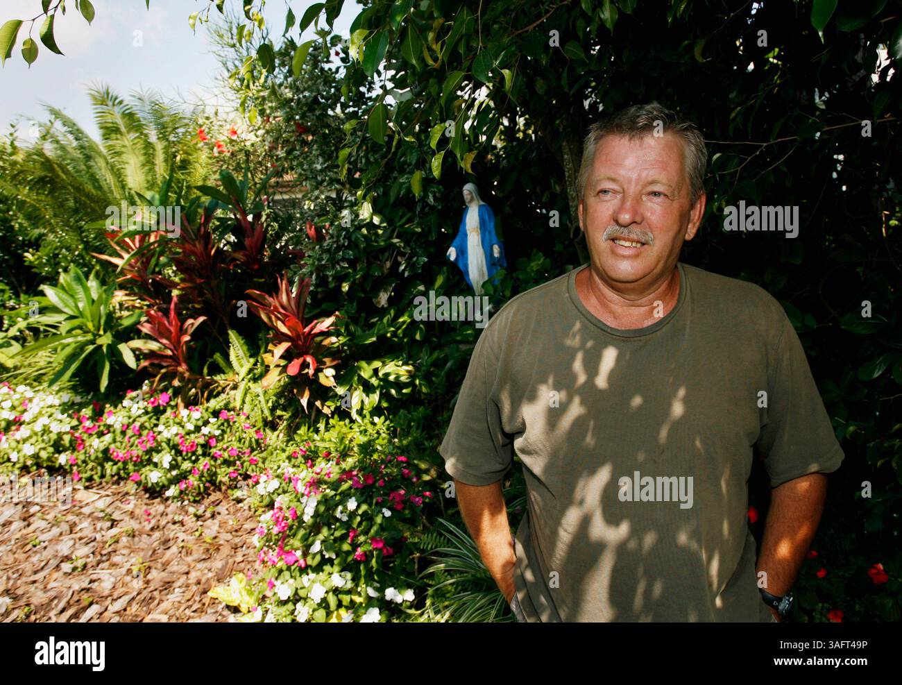 Jay neighbor hi-res stock photography and images - Alamy
