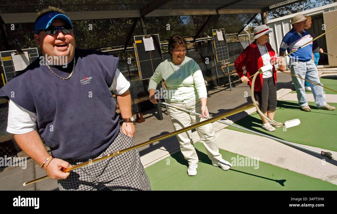 Dont give up shirt hi-res stock photography and images - Alamy