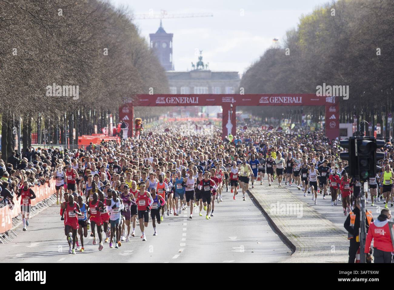 Runners on the Strasse des 17. Juni at the start of the 44th Generali ...