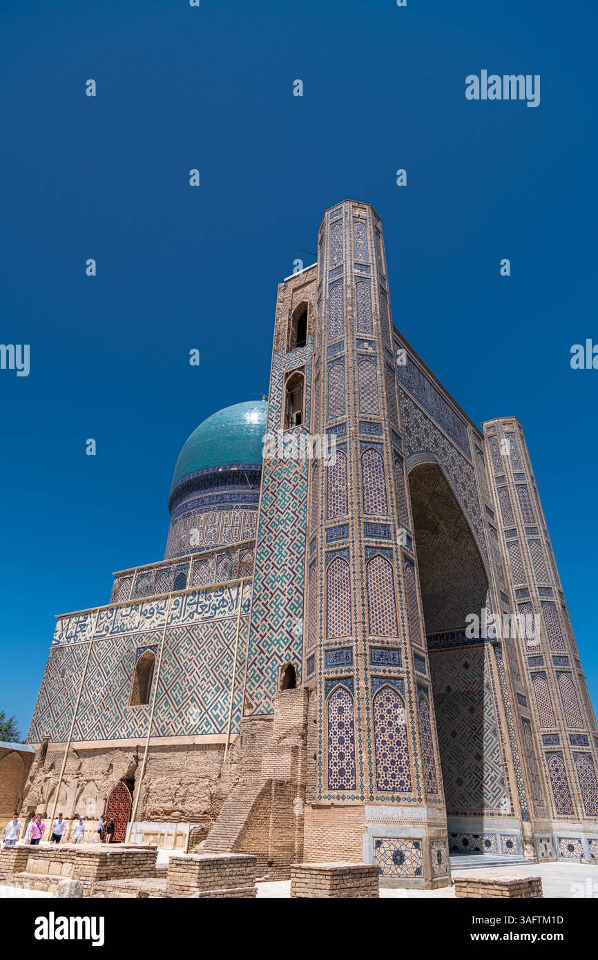 Architectural details of Bibi-Khanym Mosque in Samarkand, Uzbekistan ...