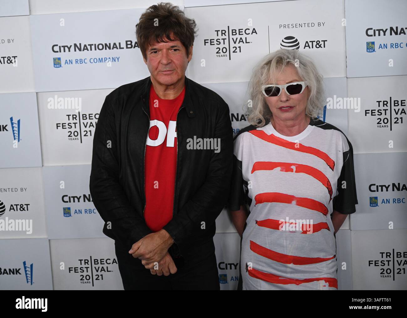 Musician Clem Burke and singer/songwriter Debbie Harry attend "Blondie ...