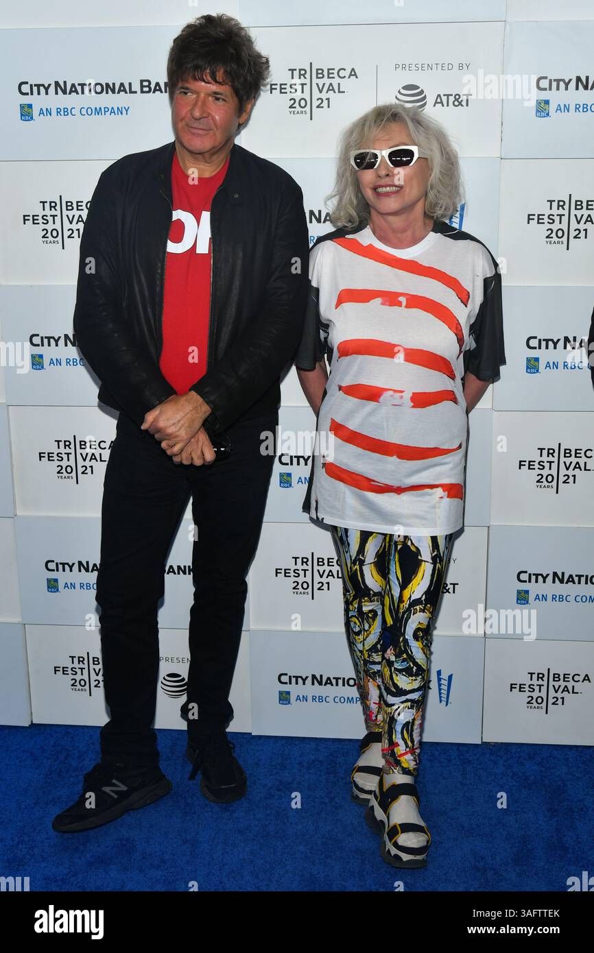 Musician Clem Burke and singer/songwriter Debbie Harry attend "Blondie ...