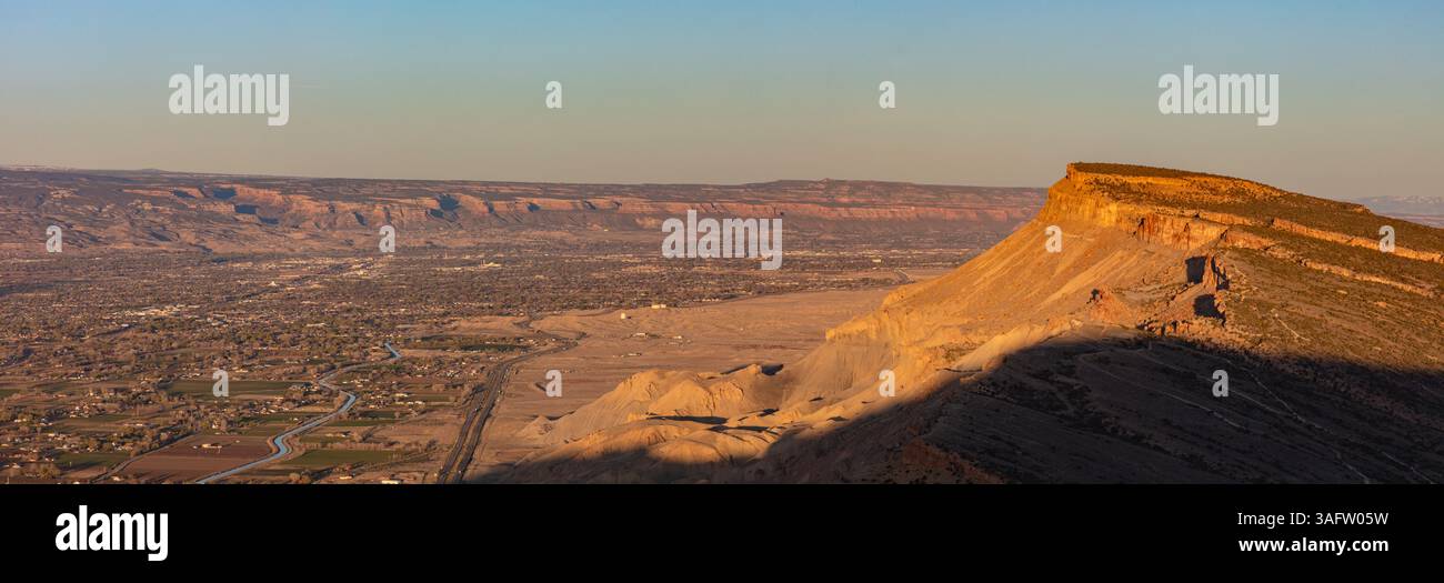 Mount Garfield (6,777'), Grand Valley, Colorado National Monument, and ...