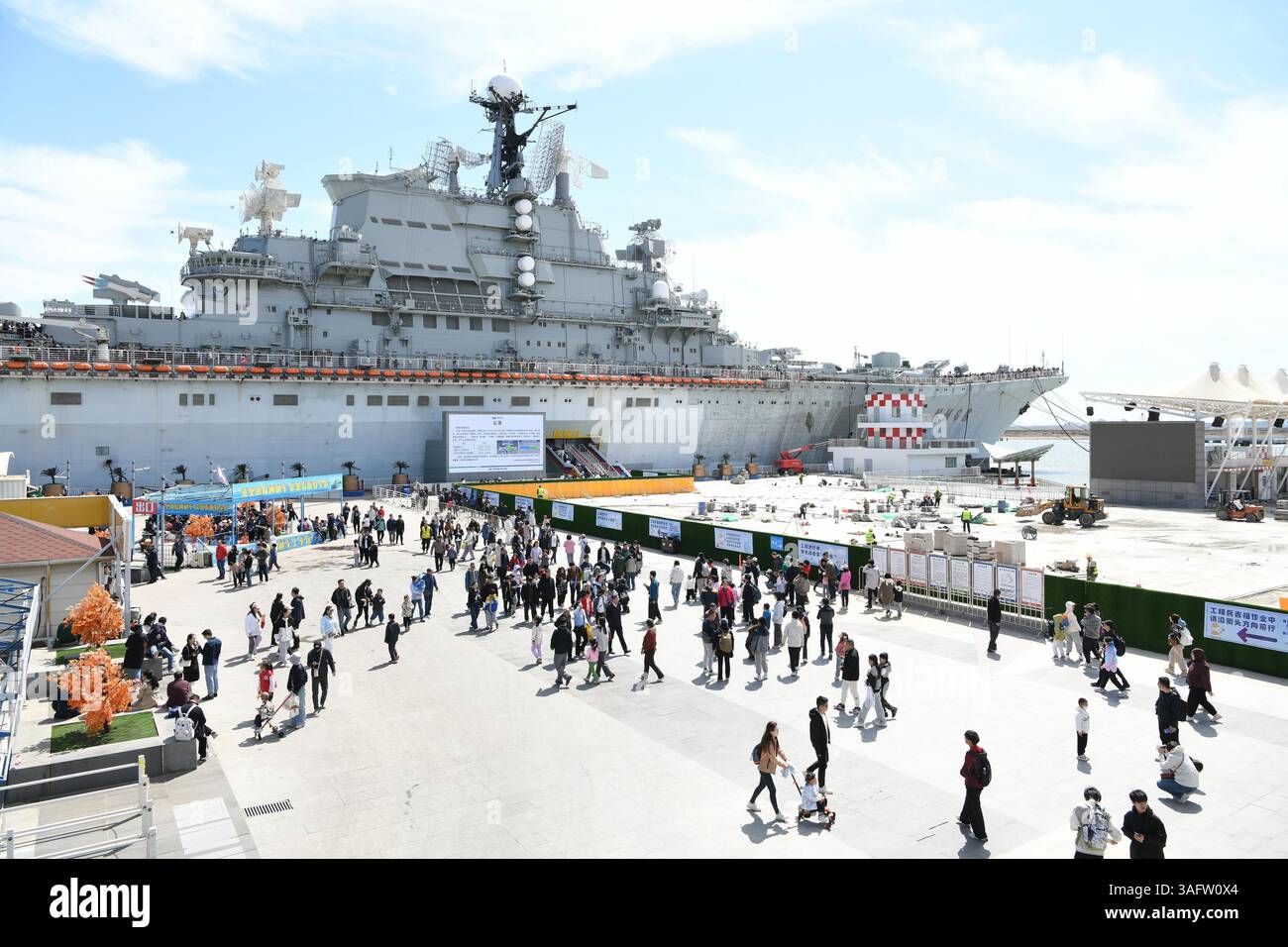 **CHINESE MAINLAND, HONG KONG, MACAU AND TAIWAN OUT** Tourists visit ...