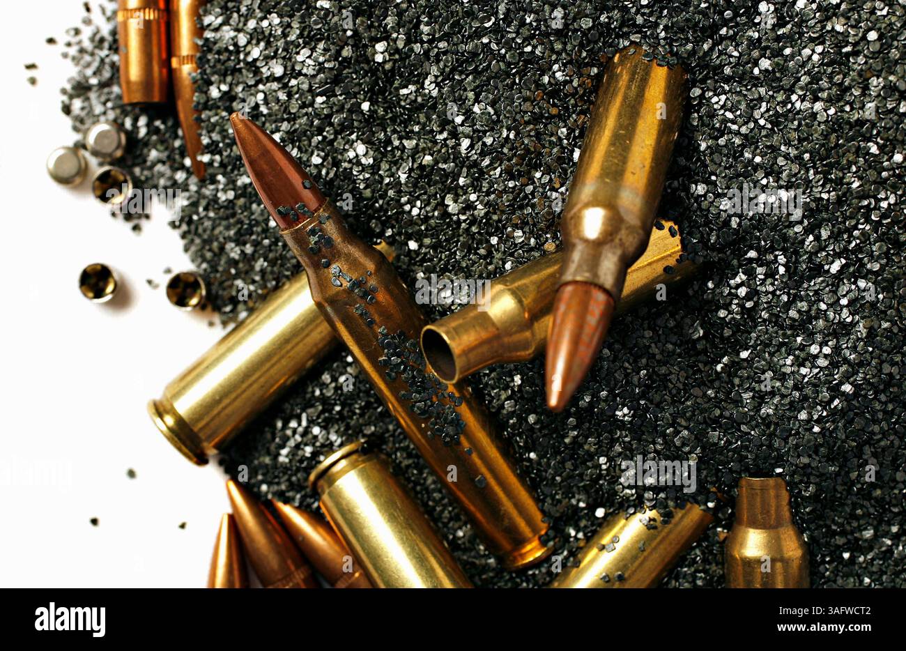 2 of ..10 17 2006 - TAMPA - Studio illustration of commercial products ...