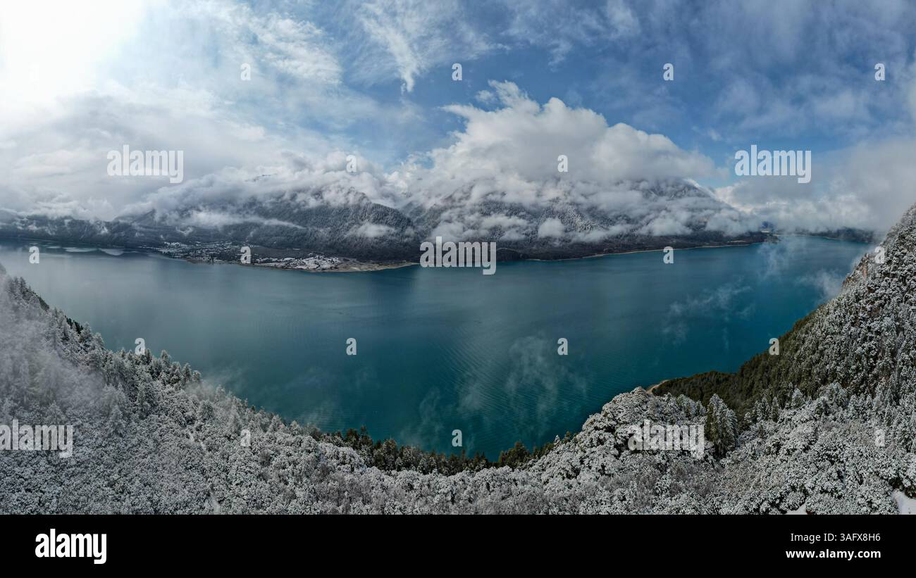 **CHINESE MAINLAND, HONG KONG, MACAU AND TAIWAN OUT** Aerial photo ...