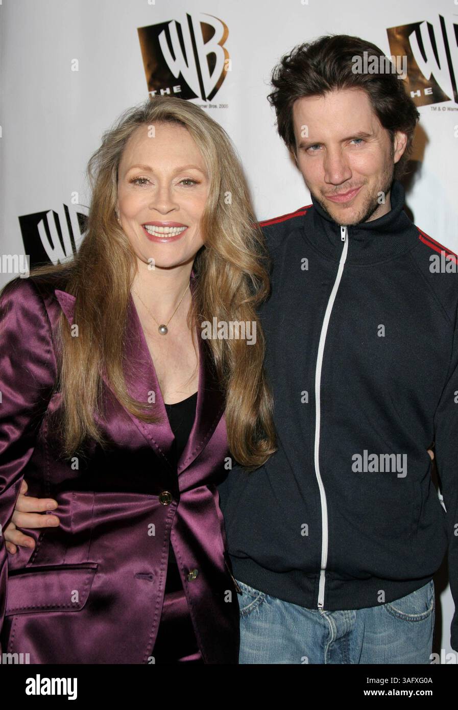 Faye dunaway and jamie kennedy hi-res stock photography and images - Alamy