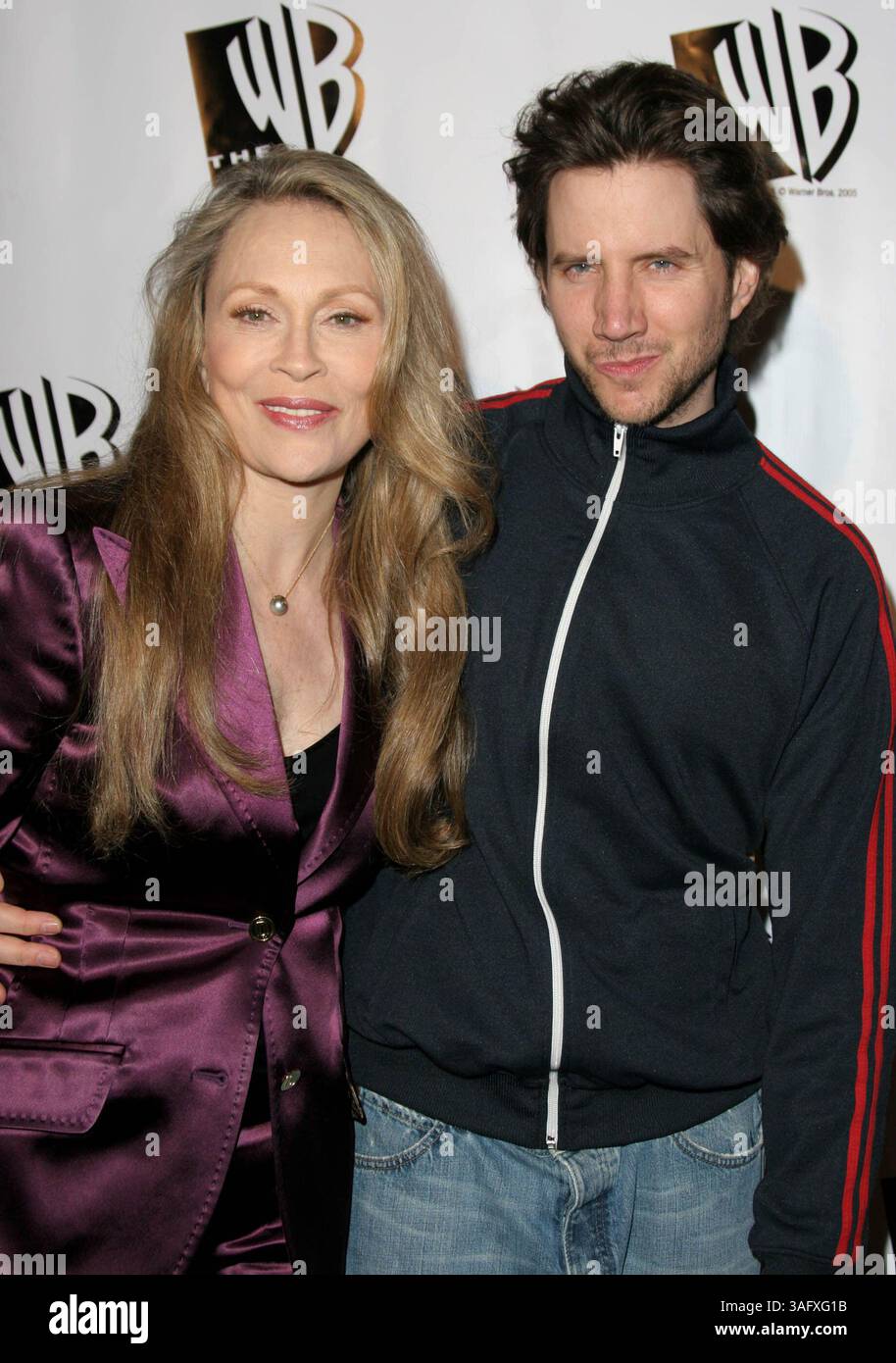 Faye dunaway and jamie kennedy hi-res stock photography and images - Alamy