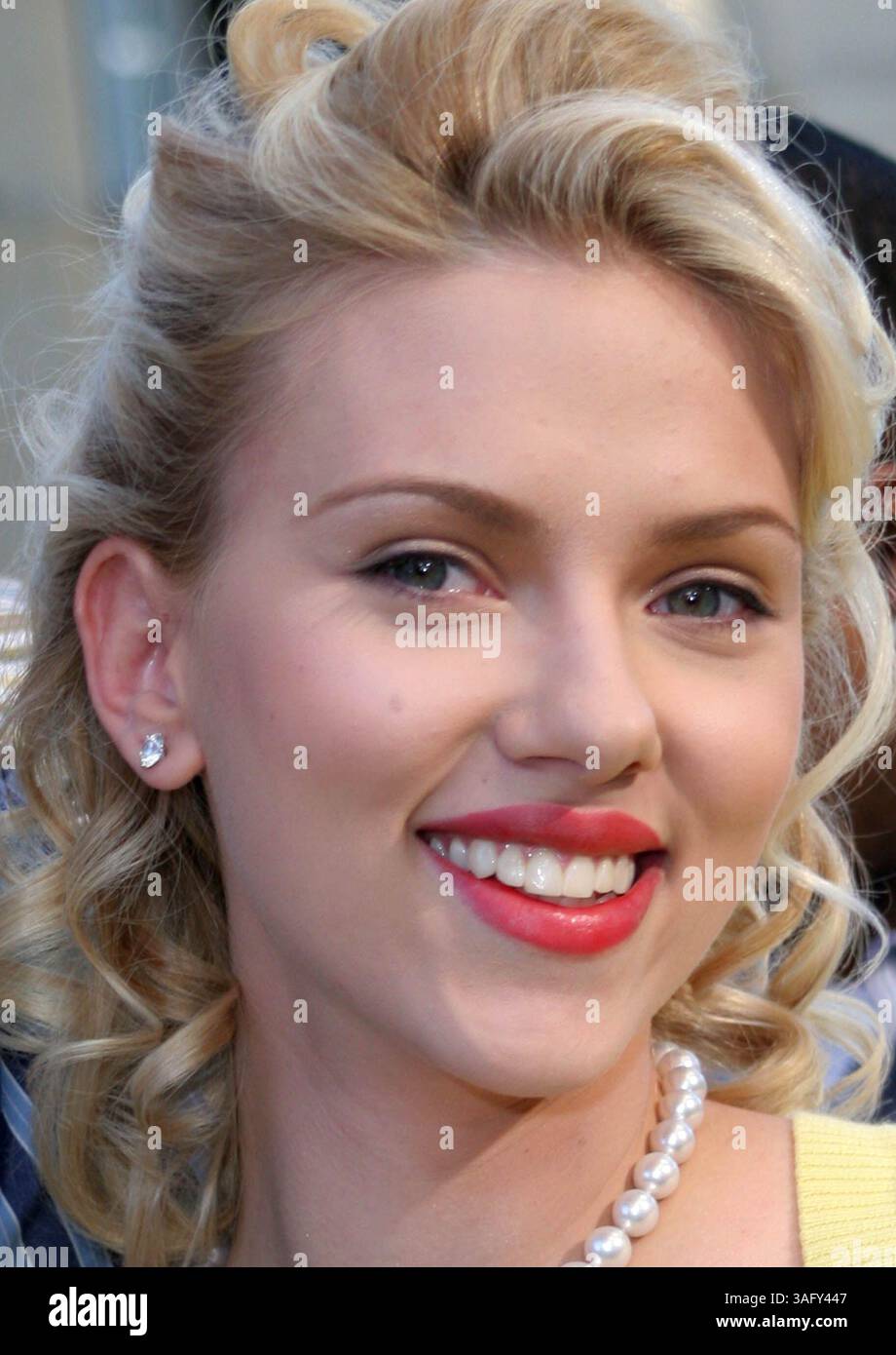 Nov 10, 2004; Hollywood, CA, USA; SCARLETT JOHANSSON at 'The Spongebob ...