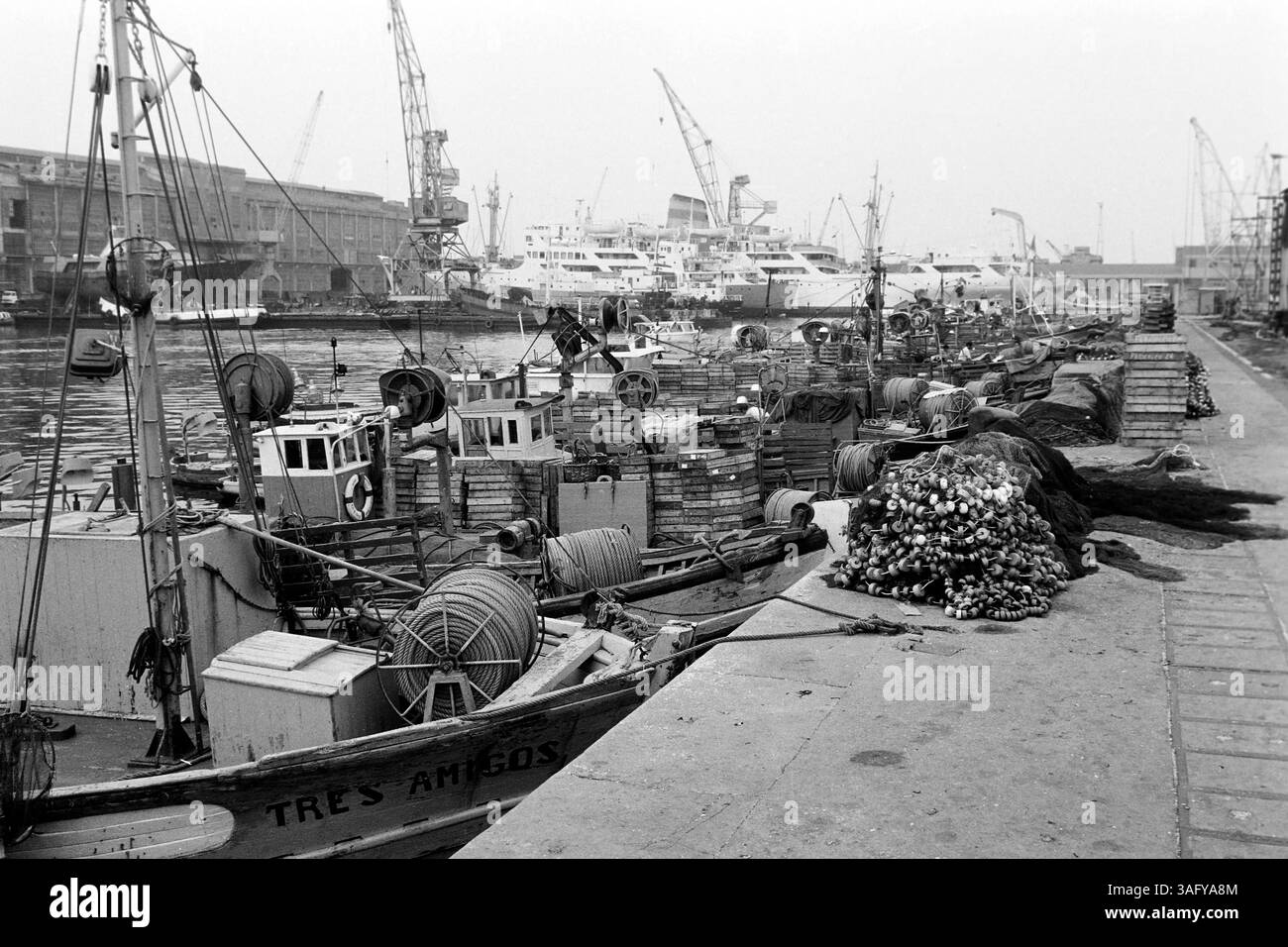 Hintergrund fischernetze hi-res stock photography and images - Alamy