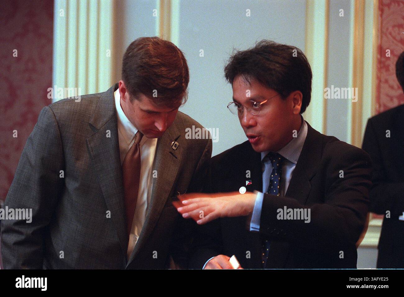 Manuel roxas hi-res stock photography and images - Alamy