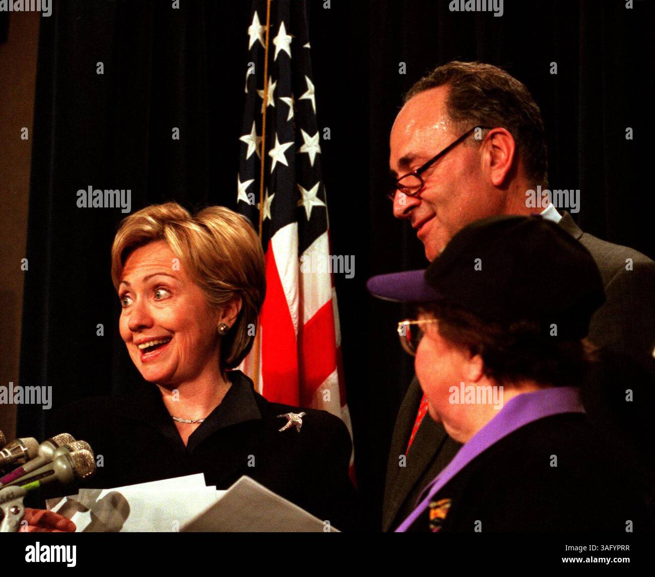 Barbara mikulski hillary clinton hi-res stock photography and images ...