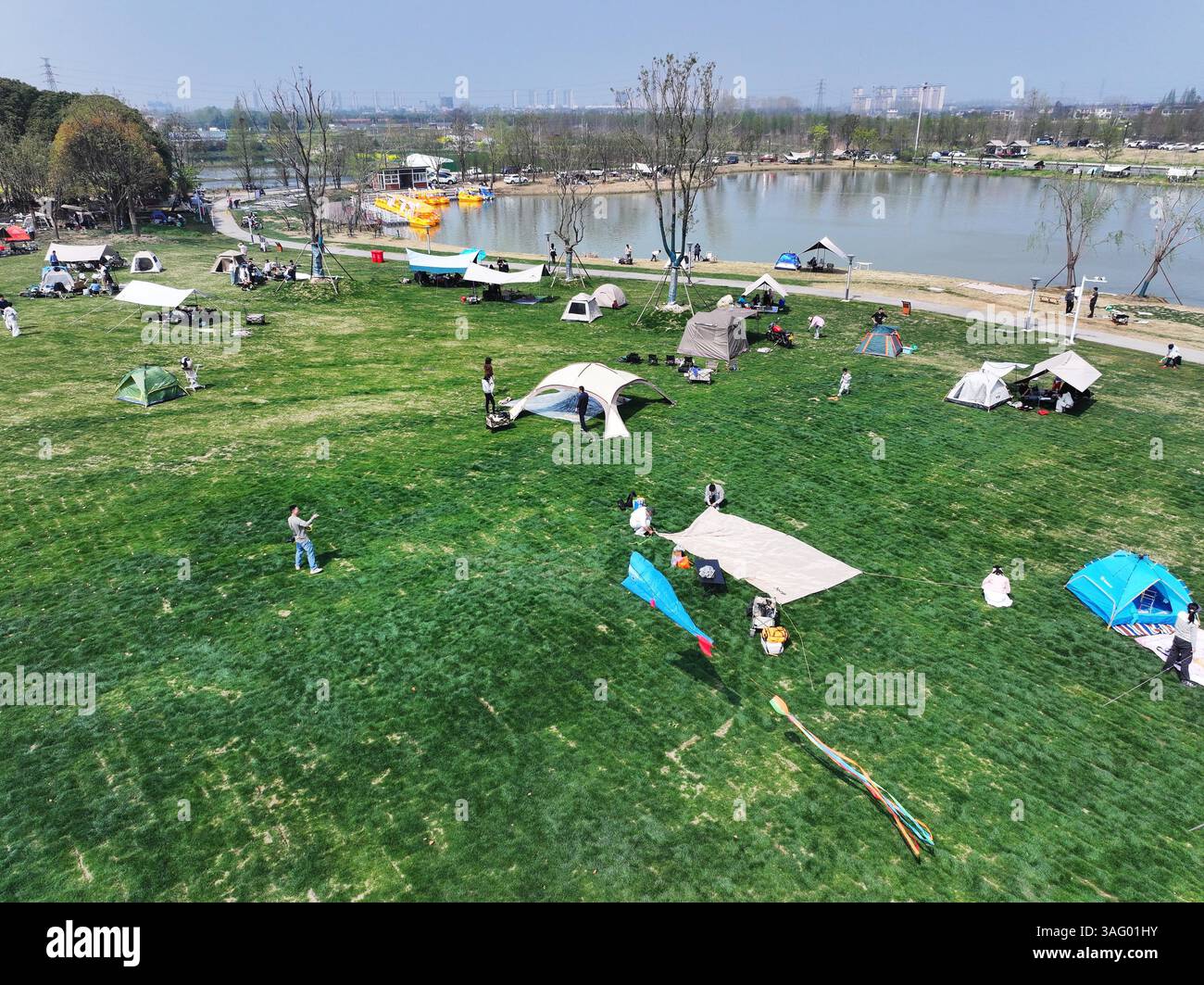 People enjoy spring time outdoors in Yangzhou City, east China's ...