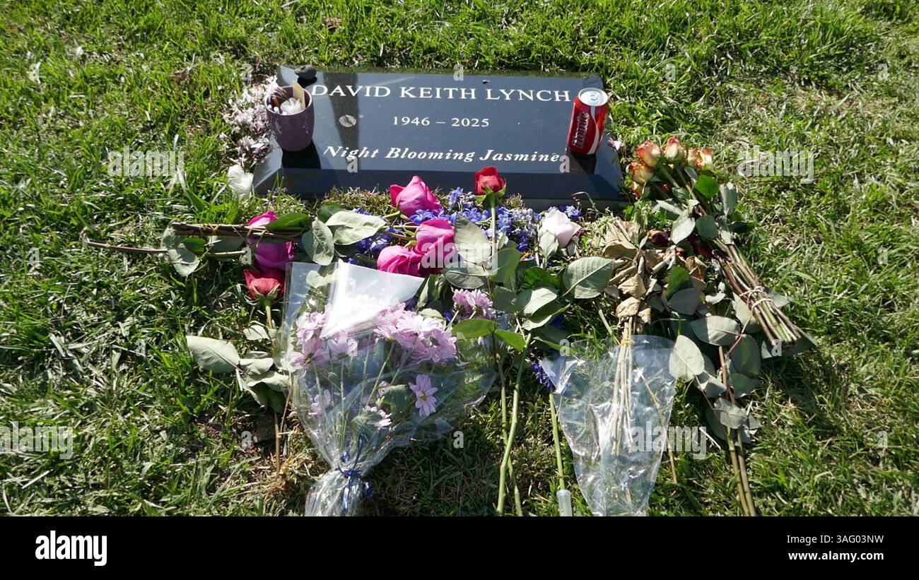 Los Angeles, California, USA 7th April 2025 Director David Lynch Grave ...