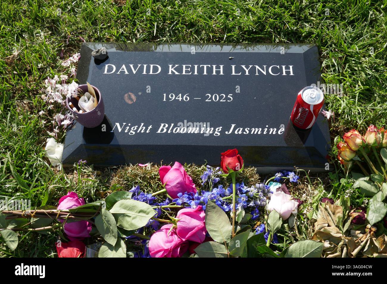 Los Angeles, California, USA 7th April 2025 Director David Lynch Grave ...