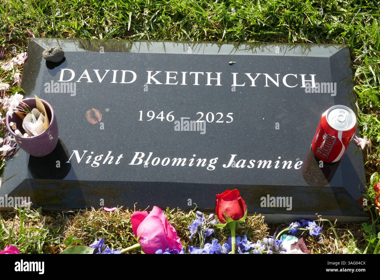 Los Angeles, California, USA 7th April 2025 Director David Lynch Grave ...