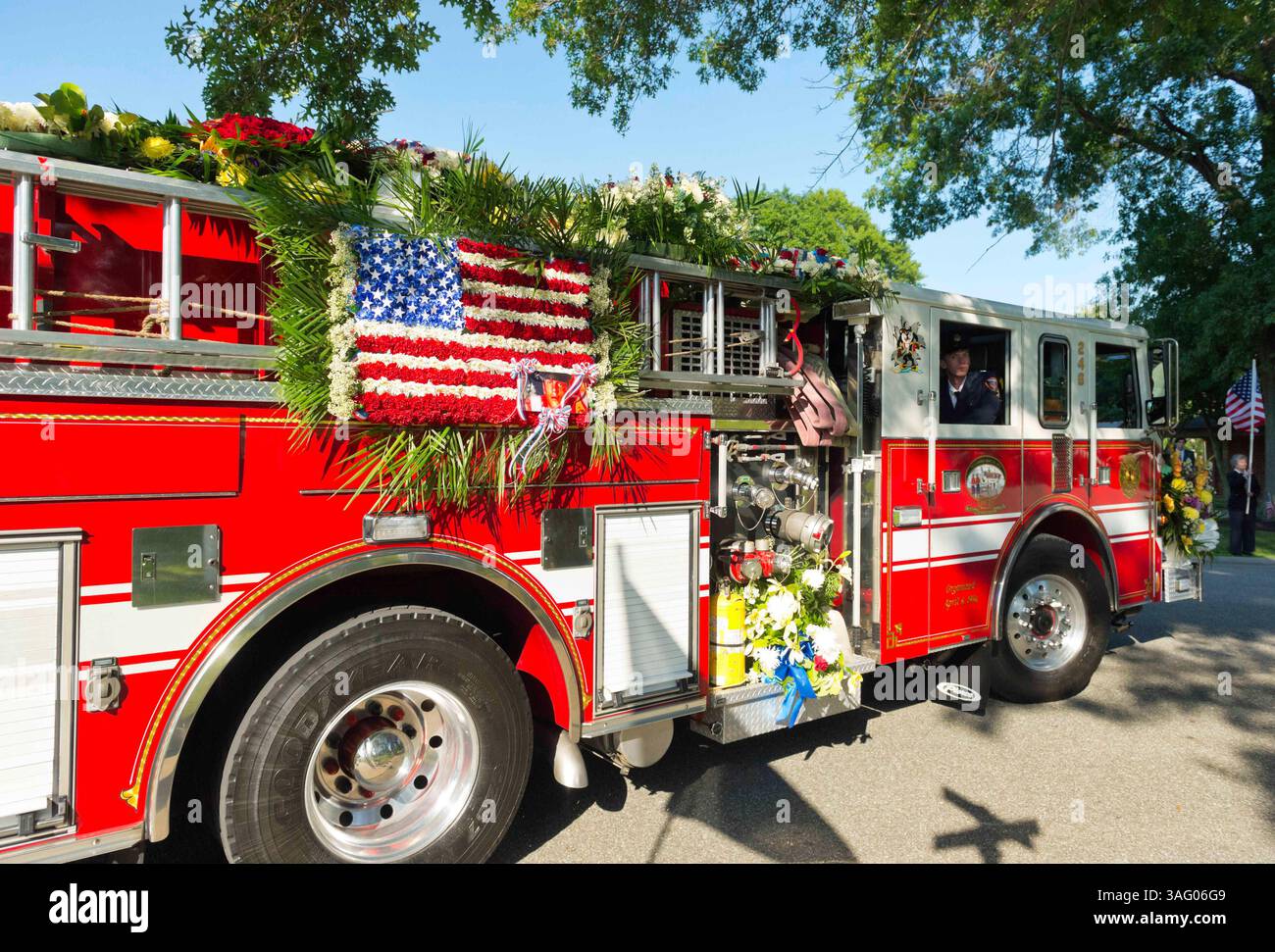 Aug. 18, 2012 - Famingdale, New York, U.S. - The Oceanside Fire ...