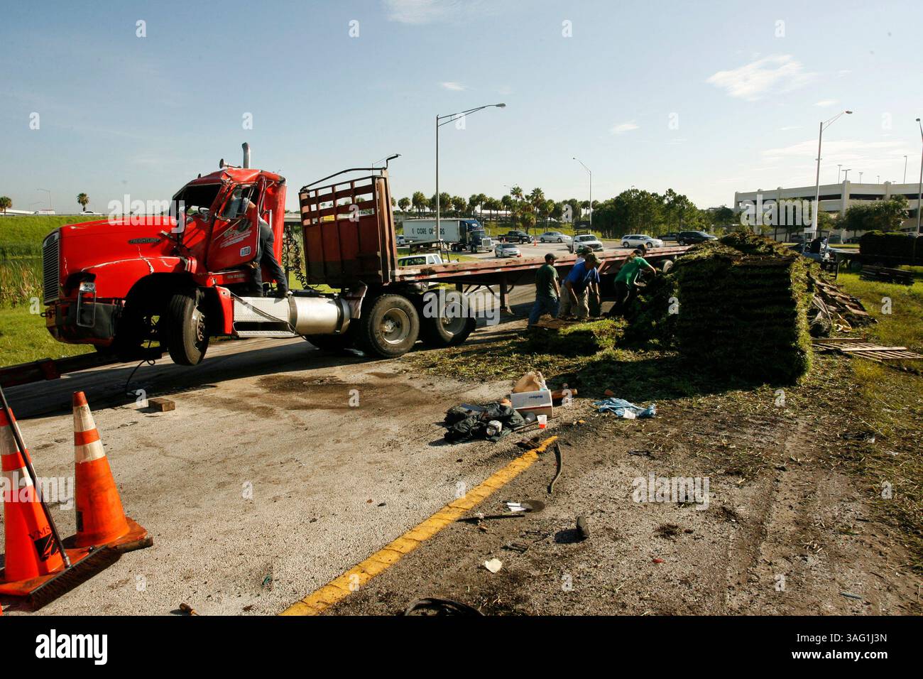1 of 2.CAPTION: (TAMPA - 07/17/07): (1) According to the Florida ...