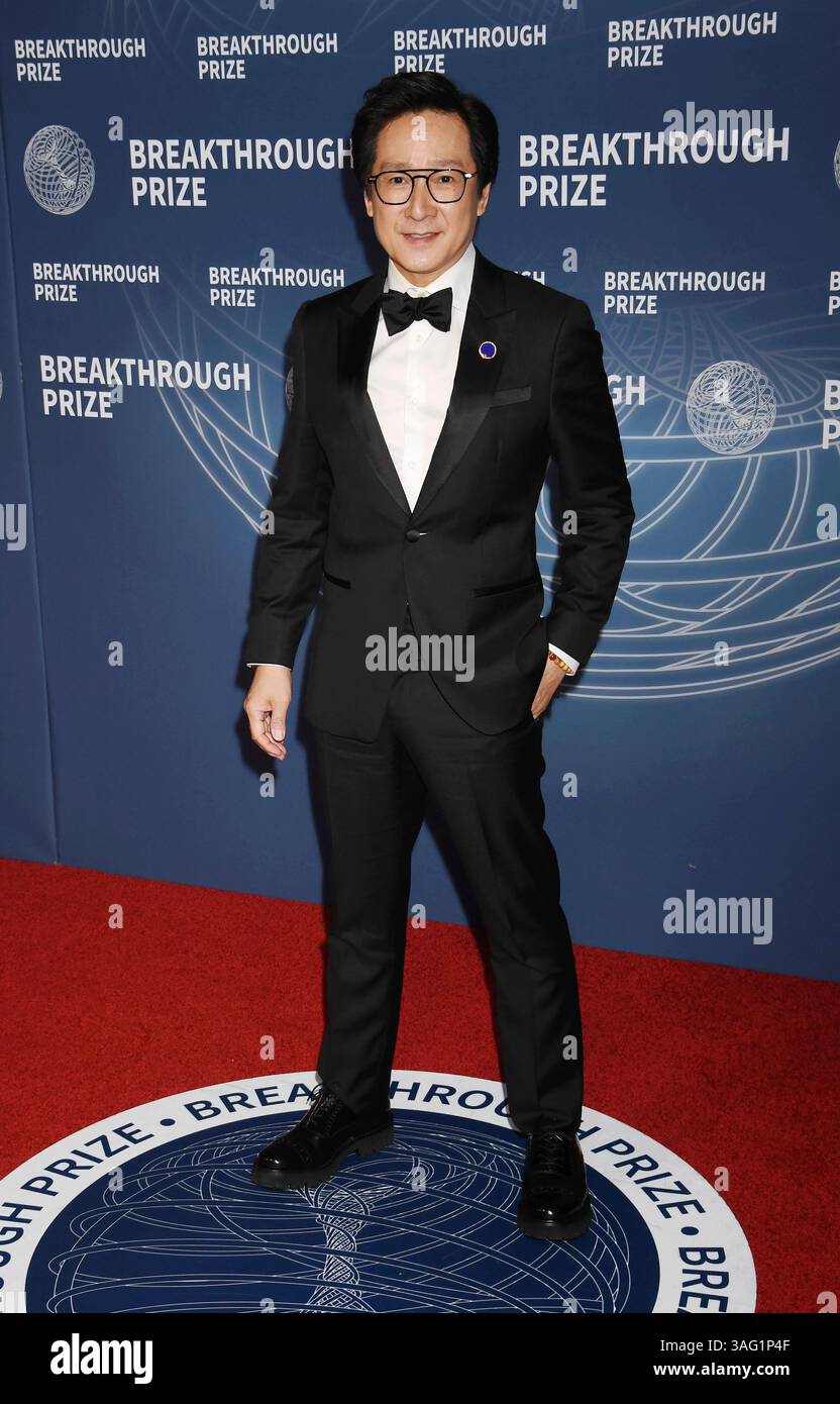 SANTA MONICA, CALIFORNIA - APRIL 05: Ke Huy Quan attends the 11th ...