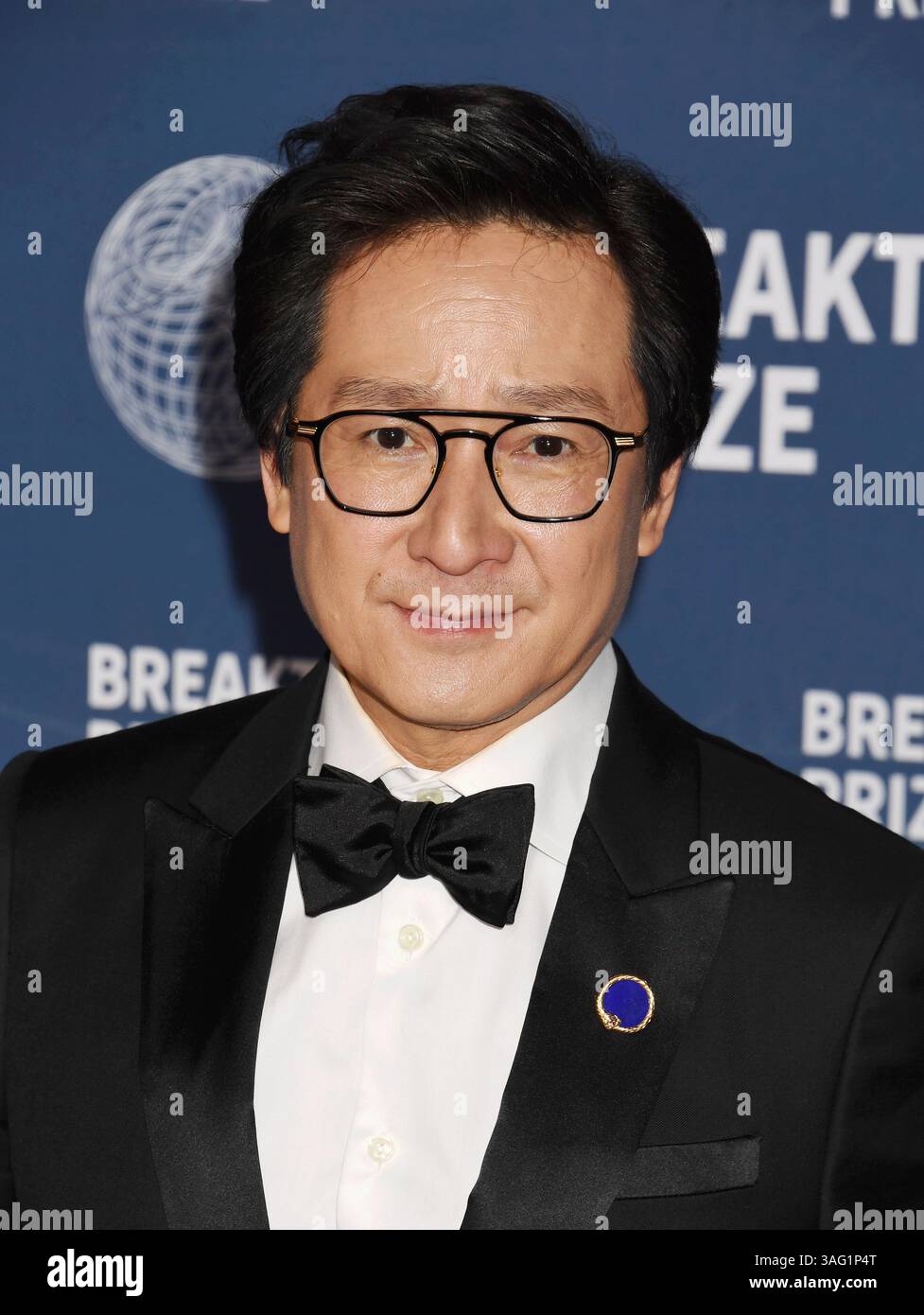 SANTA MONICA, CALIFORNIA - APRIL 05: Ke Huy Quan attends the 11th ...