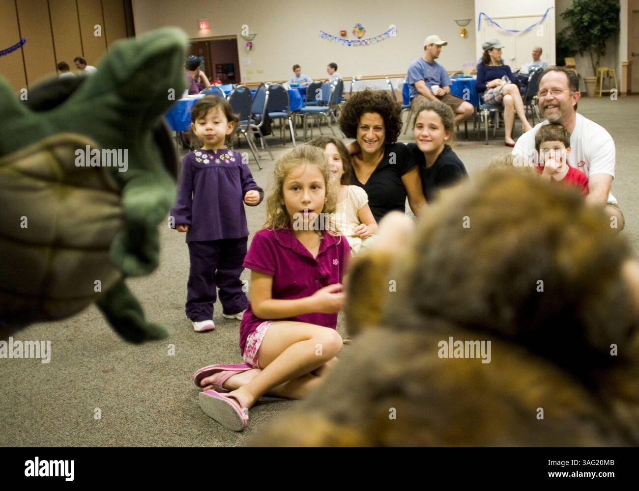 tp 277333 mant puppet..CAPTION: (Tampa 12/09/2007) Rabbi Aaron Lever ...