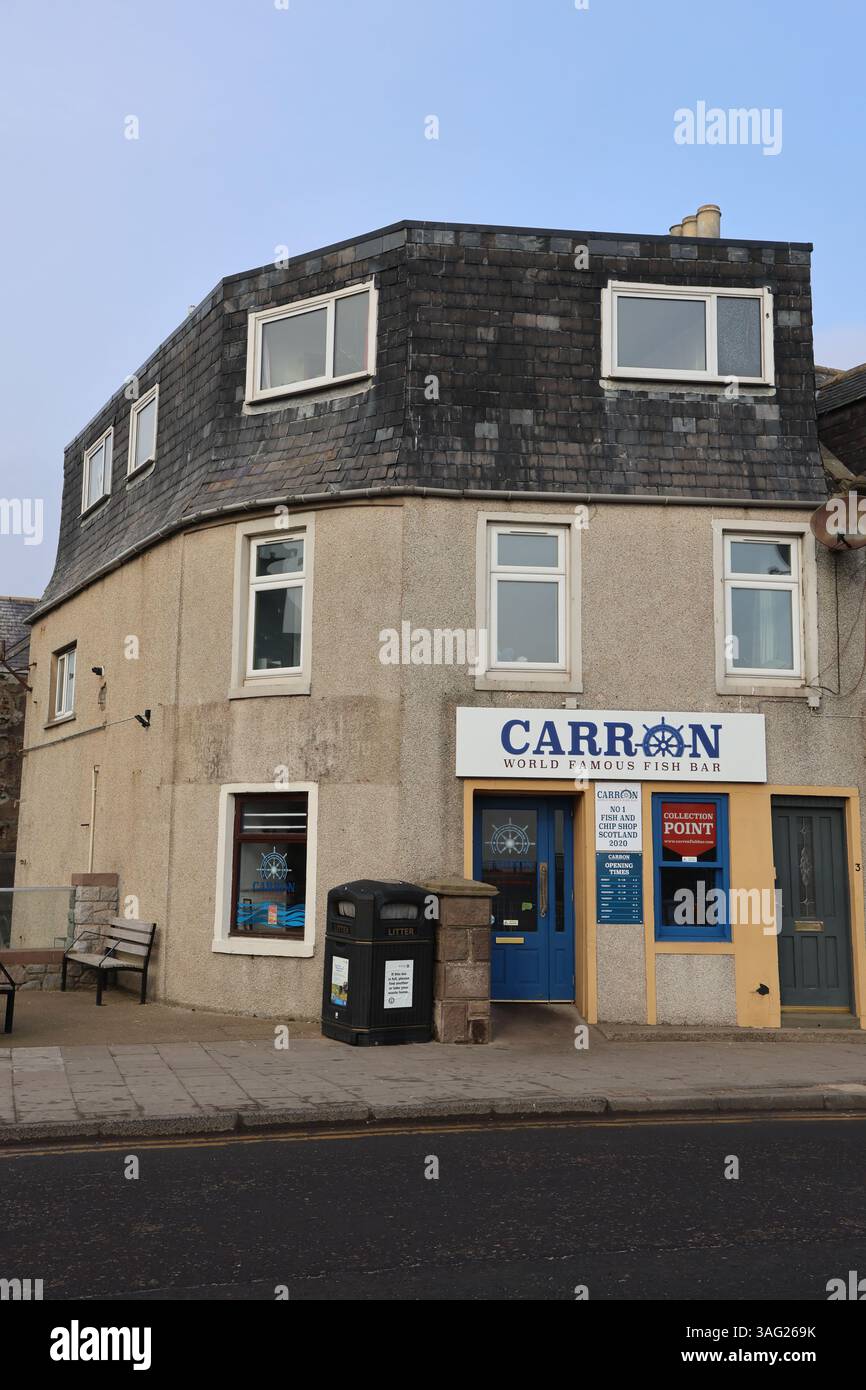 Exterior of the Carron fish bar birthplace of the deep fried Mars bar ...