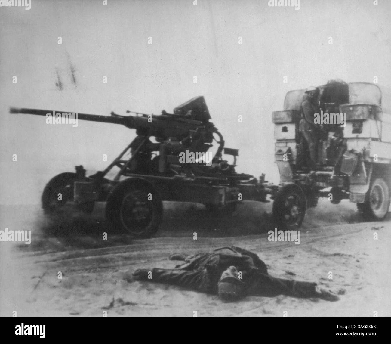 Wwii british army desert vehicle hi-res stock photography and images ...