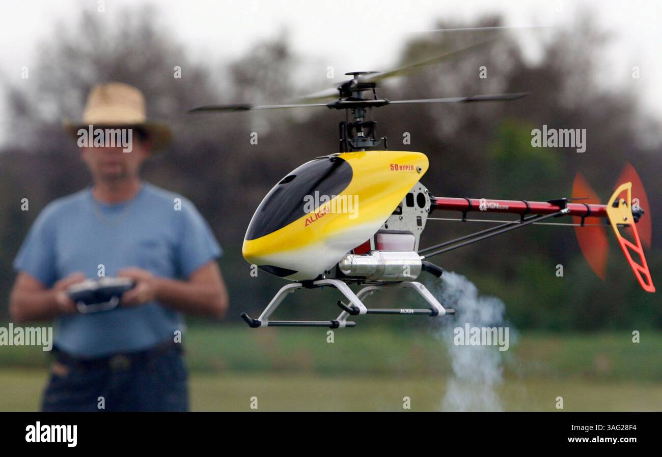 CAPTION: (03/06/2008) Harold Johnson (cq) of Spring HIll, flys his TRex ...