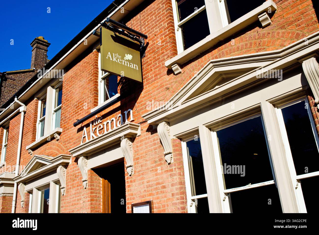 The Akeman Pub, Tring, Hertfordshire, England Stock Photo - Alamy