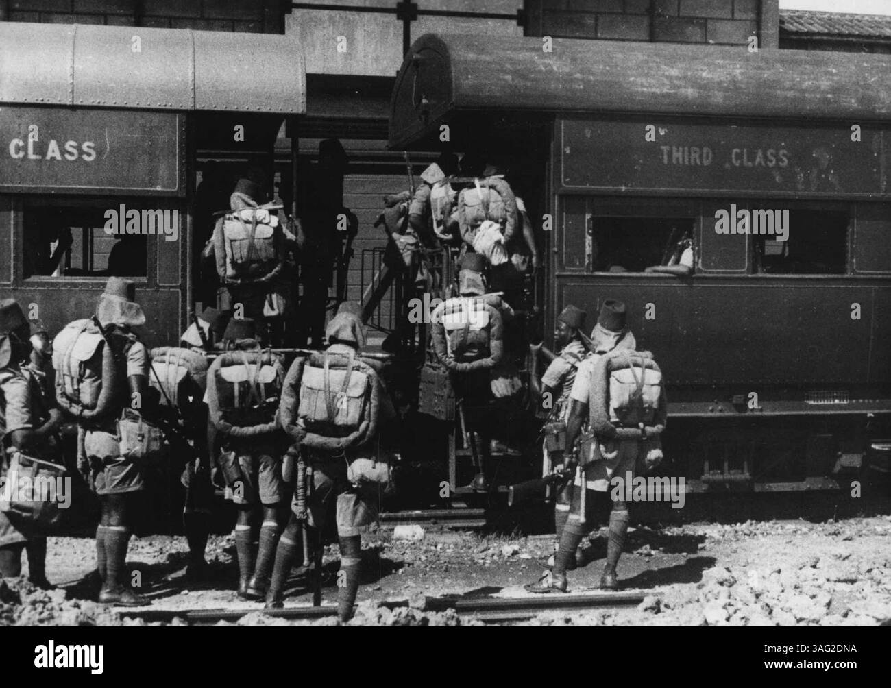 Public Forces Belgian Congo - After the landing in a port in western ...