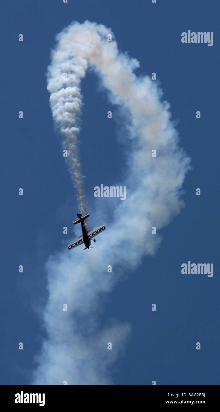 Extra 300s hi-res stock photography and images - Alamy