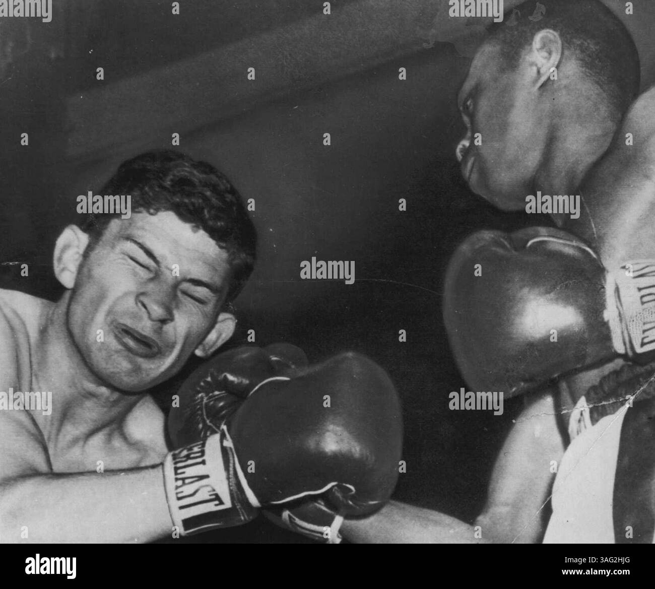 Pappy Gault Winces in Pain as North American bantam Champion Nate ...