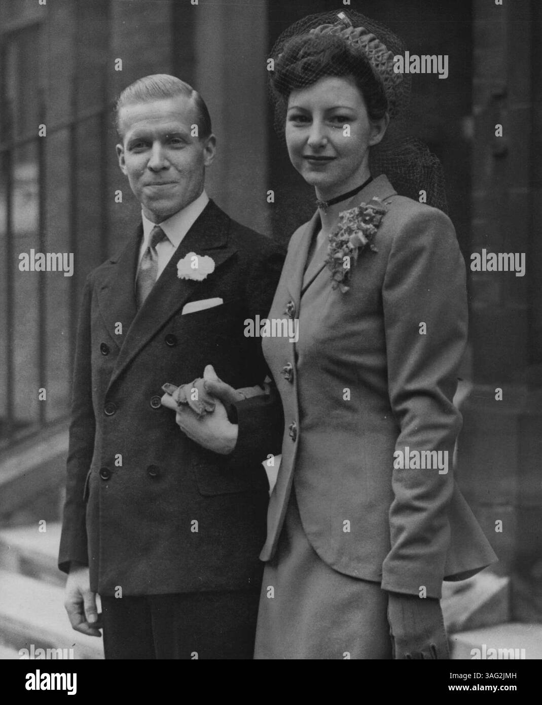 Picture Shows: The bride and bridegroom leaving St. Columba's, Pont ...