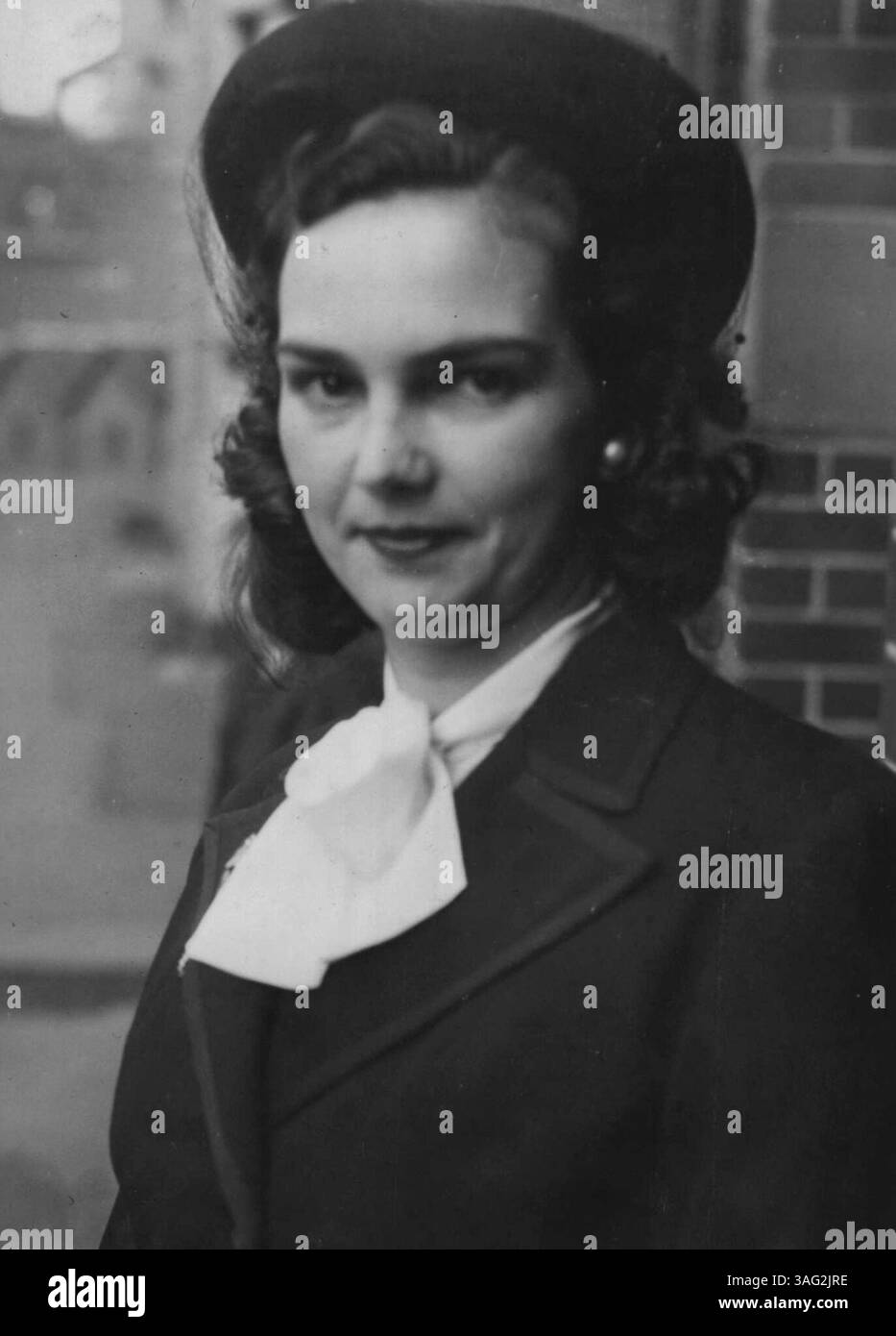 Mrs. Mavis Grey, a witness at the cable inquest. October 31, 1946 Stock ...