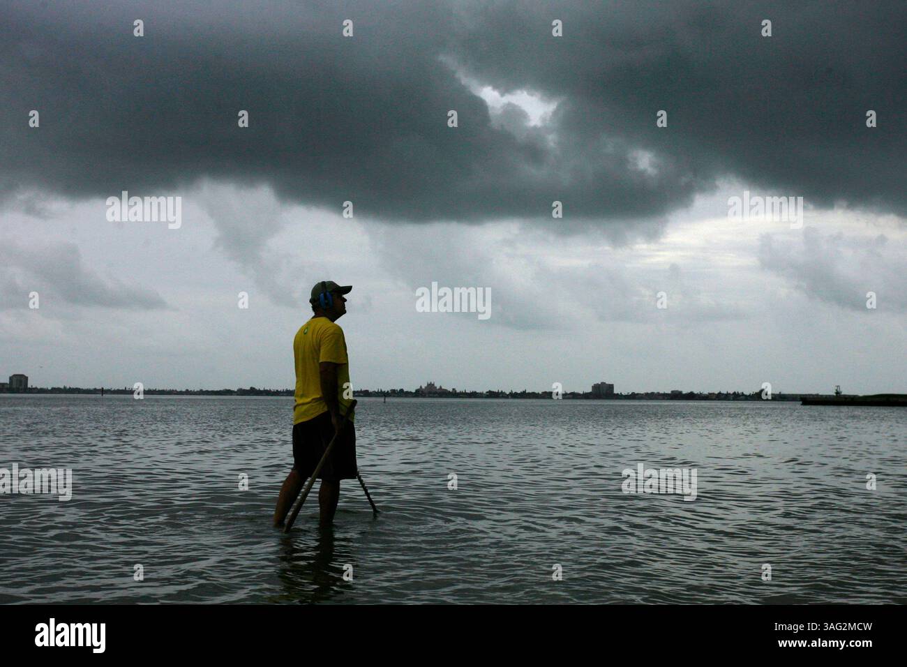 Lightning rain looking up in hi-res stock photography and images - Alamy