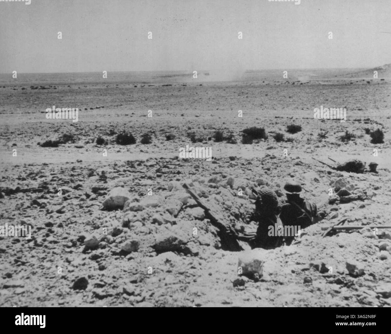 Egypt's Defenders Fight From 'Slit Trenches' - New Zealand soldiers on ...