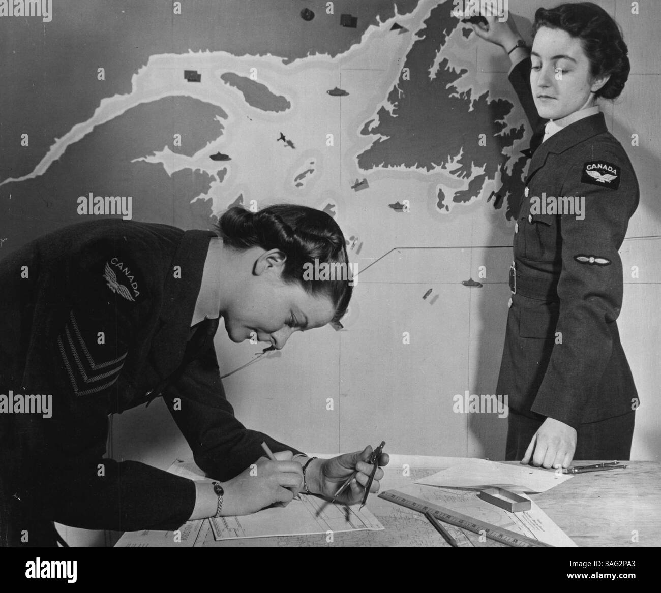 Women In War - Canada - Canadian War Scenes. December 13, 1943. (Photo ...